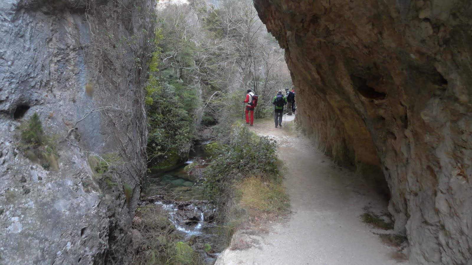 COMANDO SENDERISTA: DESFILADERO DEL RIO PURON