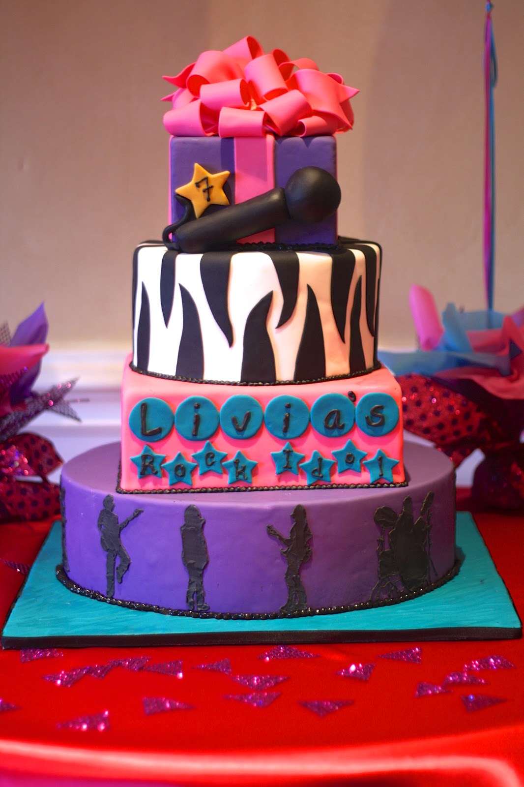 SAB Cakes!: Rockstar Cake