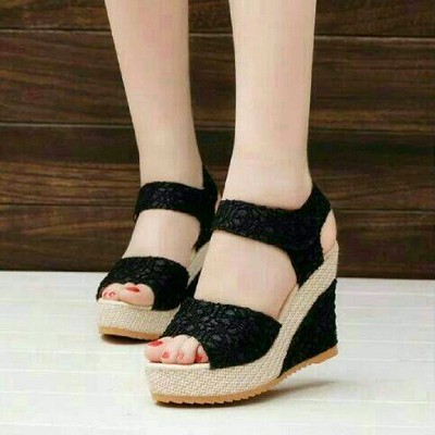 6 Contoh Model Sandal Wanita Terbaru, Dengan Kecocokannya ~ TREND, Hari ...