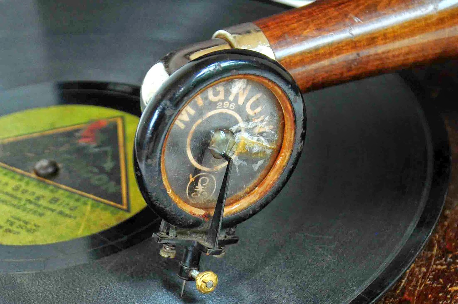 Old Vintage Gallery: Gramaphone "Parlophon" made in Germany