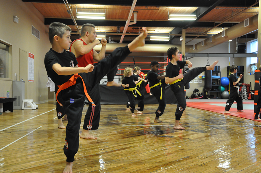 Kitchener Kicks News: Kung Fu Low-Belt Grading, Dec 01 2012