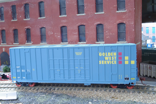 Model Railroad Miscellany: Contemporary Model Rolling Stock And Golden ...