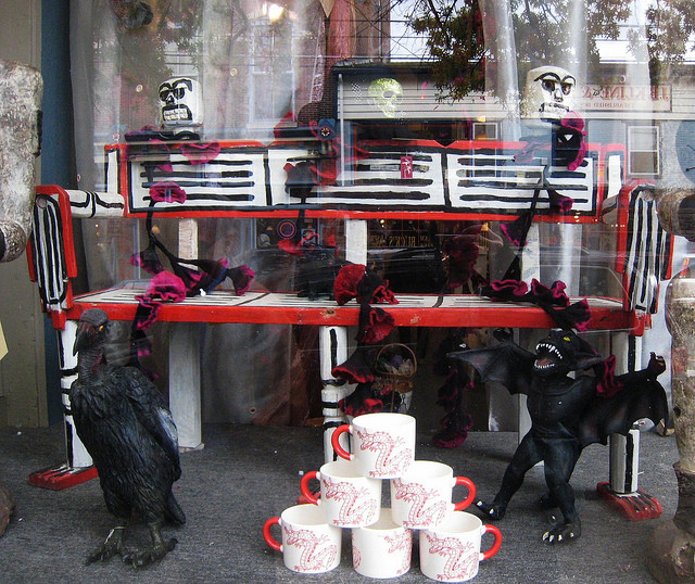 benchsite: Skeleton benches for The Day of the Dead