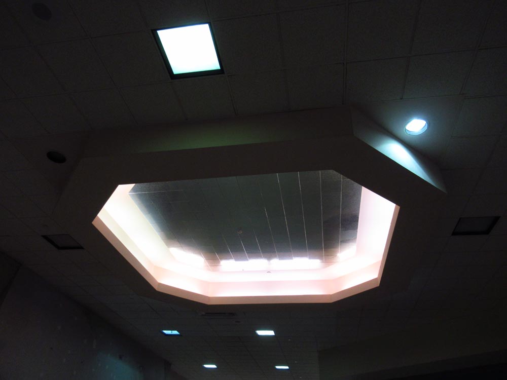 Sky City: Retail History: Warren Mall: Warren, PA