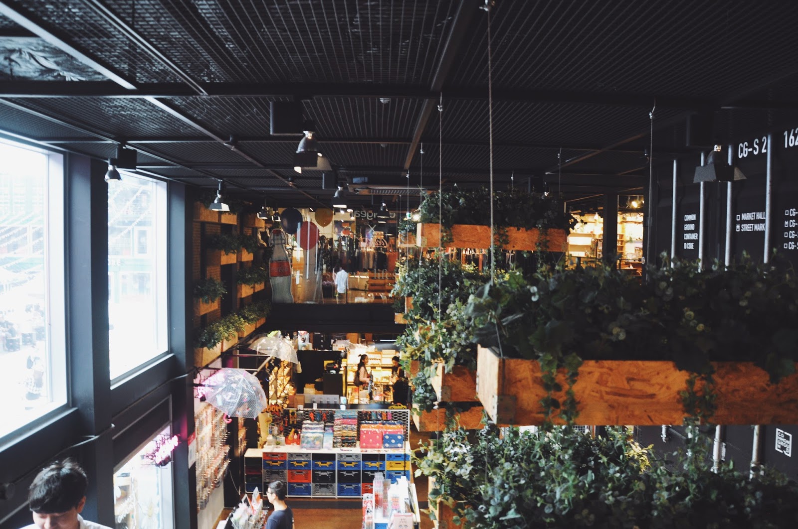 COMMON GROUND (커먼그라운드)