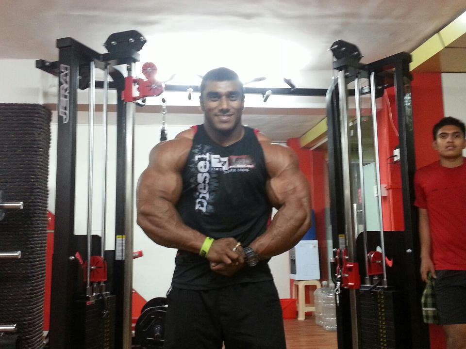 Worldwide Bodybuilders: Indian god Sangram Chougule