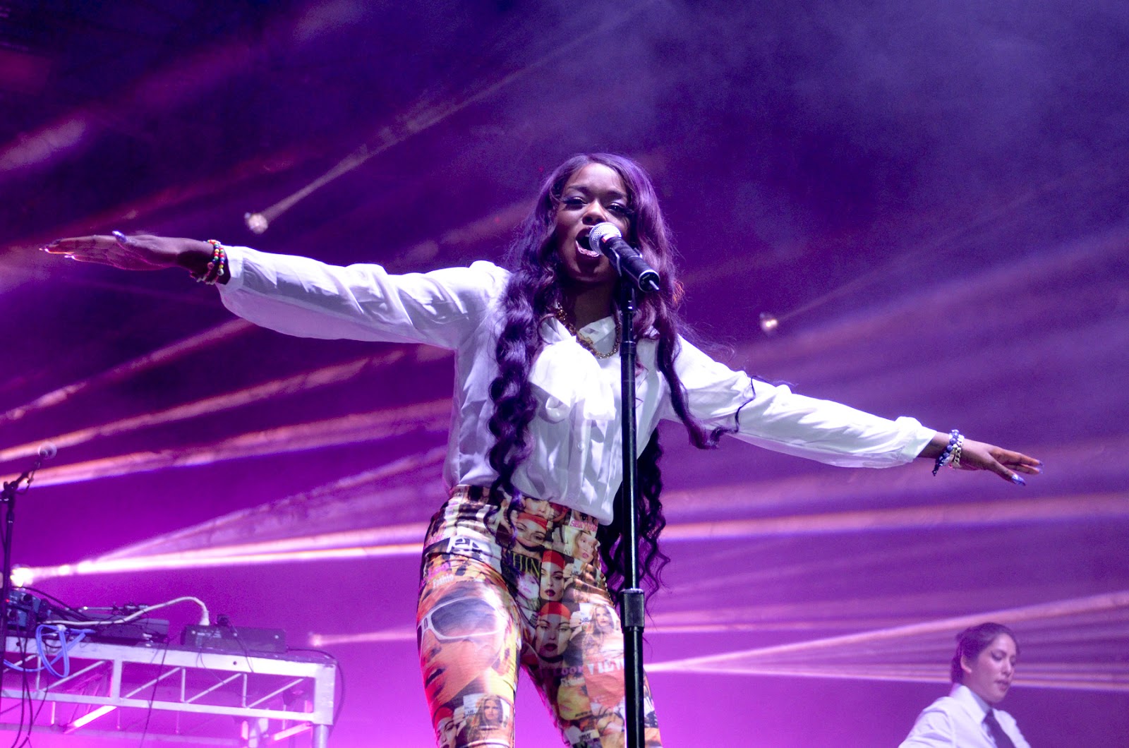 the byrose bud: ARTIST SPOTLIGHT: AZEALIA BANKS