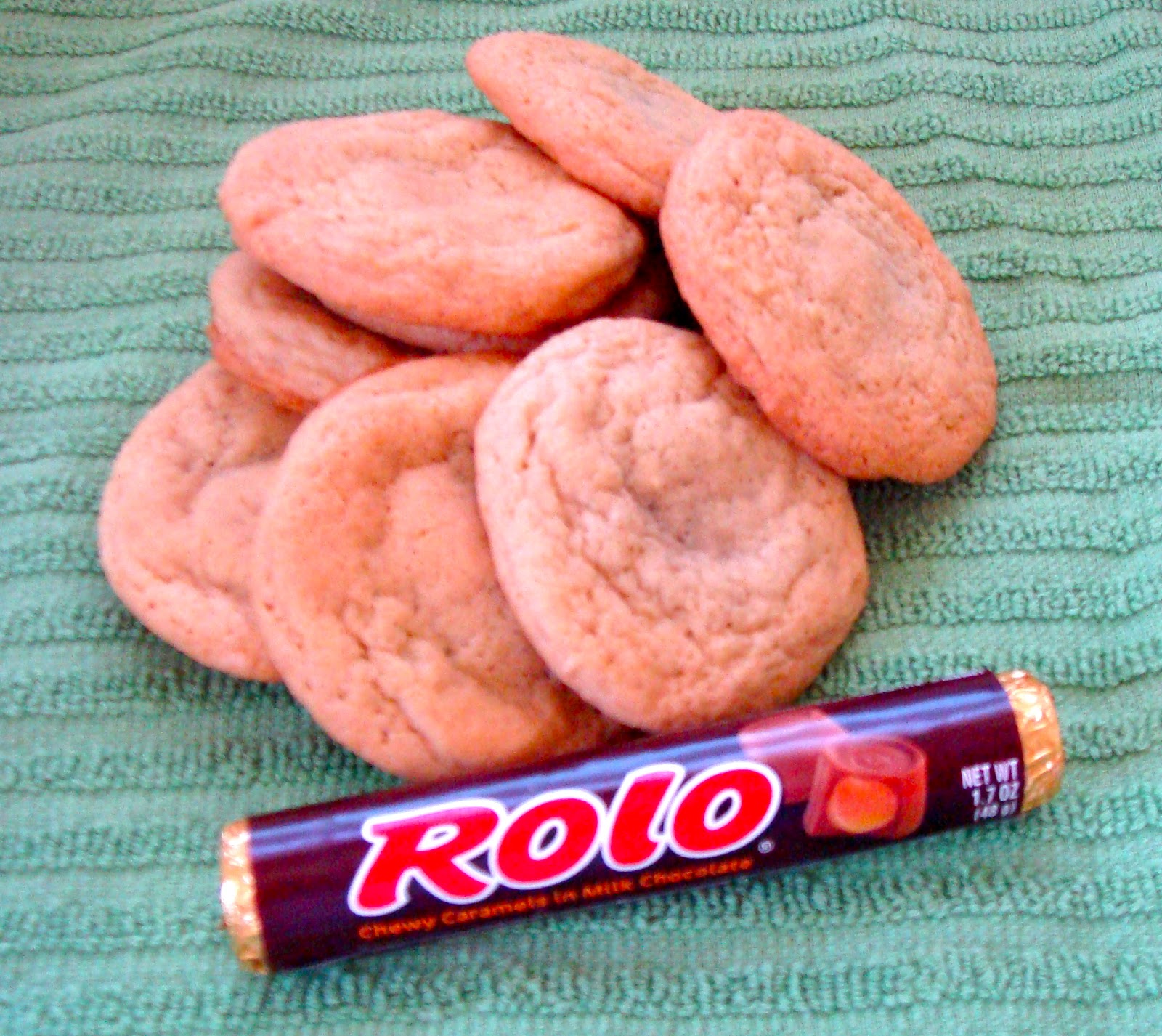 Four Sisters Cooking: Rolo Cookies