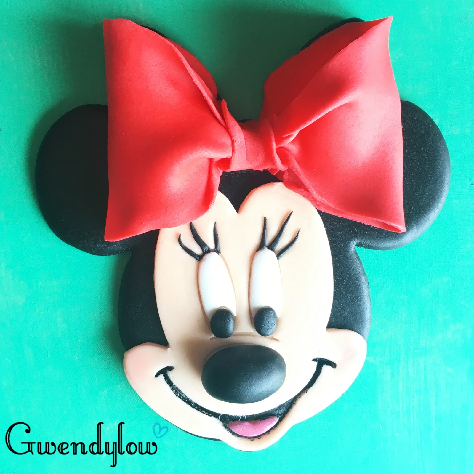 Toppers de fondant en 2D de Mickey y Minnie Mouse para tartas - Ñam, Ñam!!!