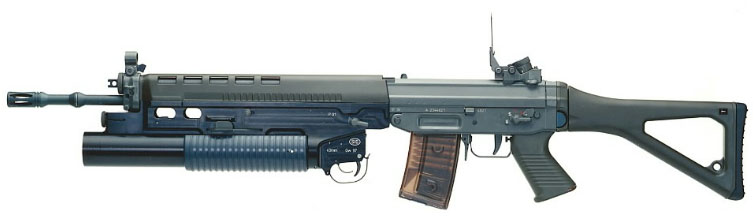 WARFARE Blog: SIG 550. A perfeição suíça em calibre 5,56 mm