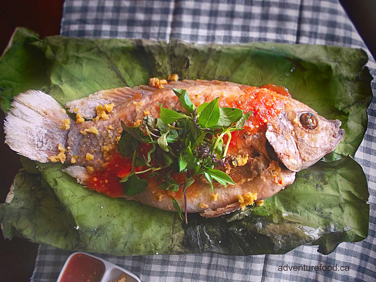street cuisine: Grilled Fish From the Tonlé Sap