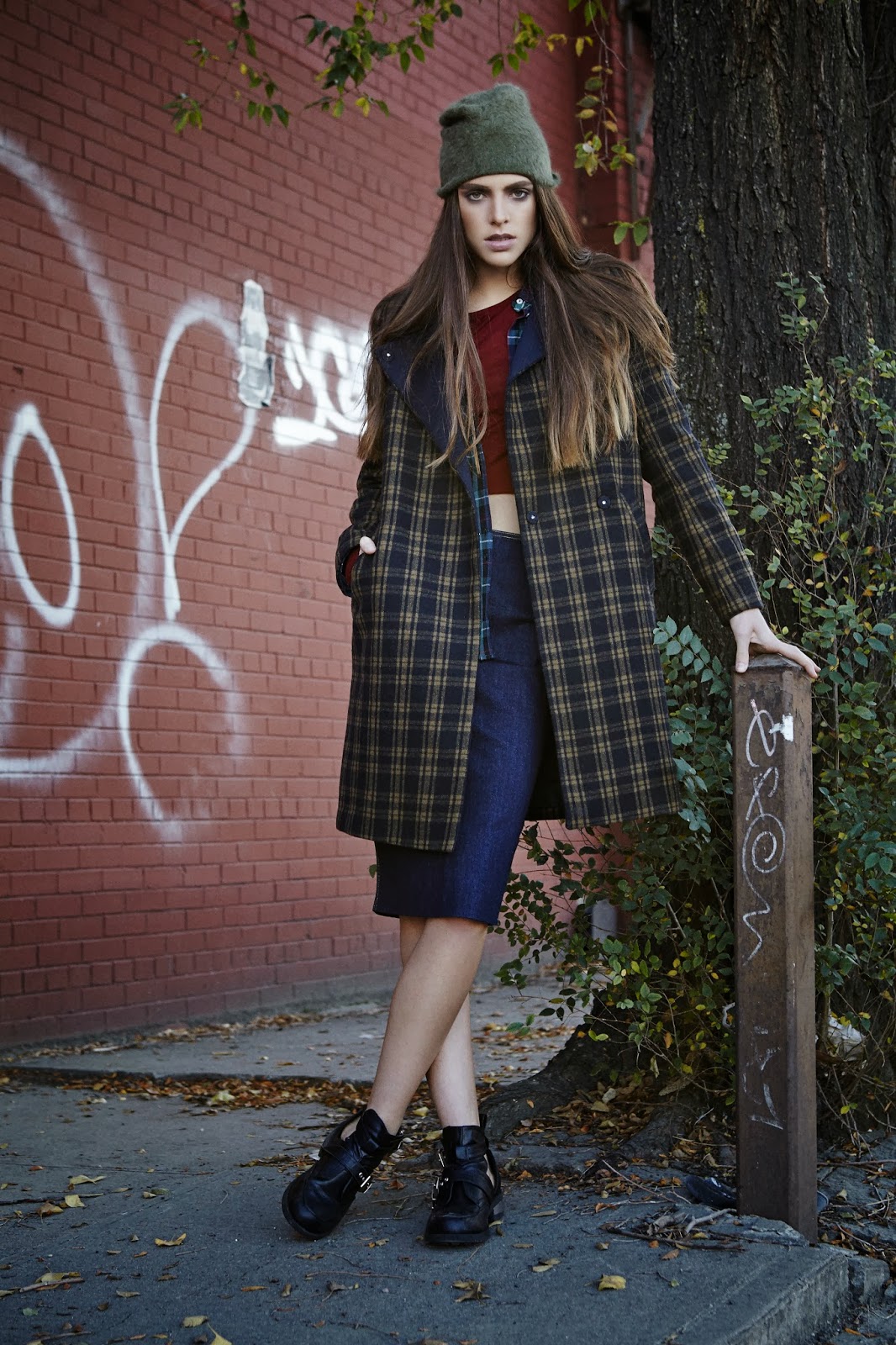 MAJOR MODEL WOMEN: Taylor Burns shot by Alana Tyler Slutsky