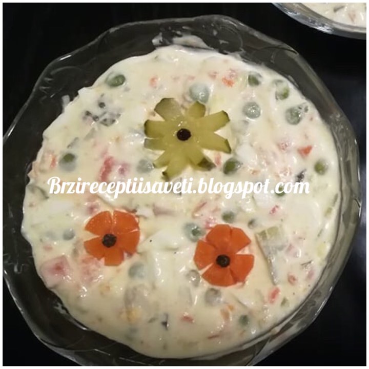 Brzireceptiisaveti.blogspot.com: Kremasta salata savrsena uz sve vrste mesa