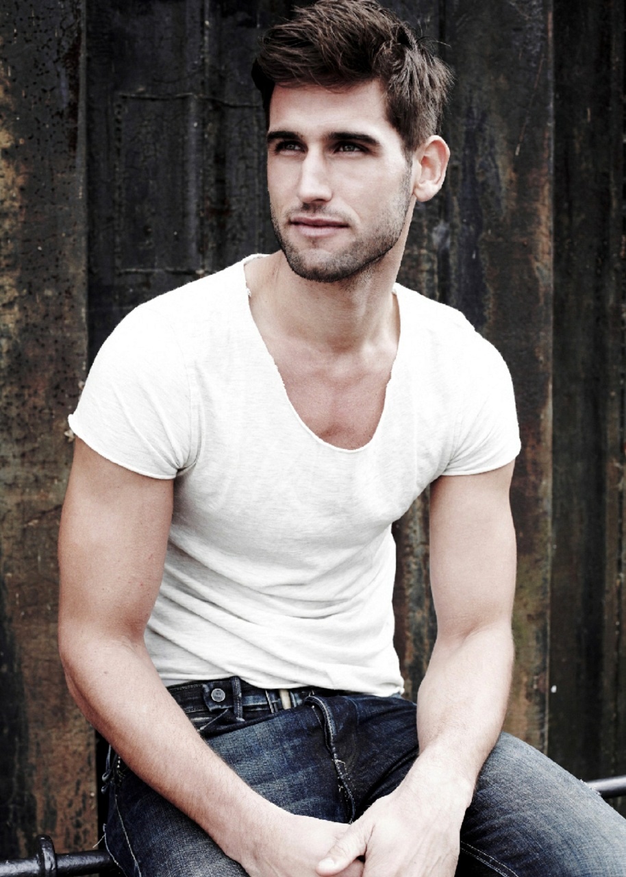 L'Homme du Jour: BRYCE THOMPSON