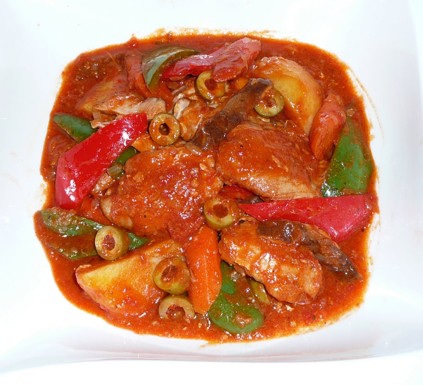 reginanewportfoodblog: Chicken Afritada