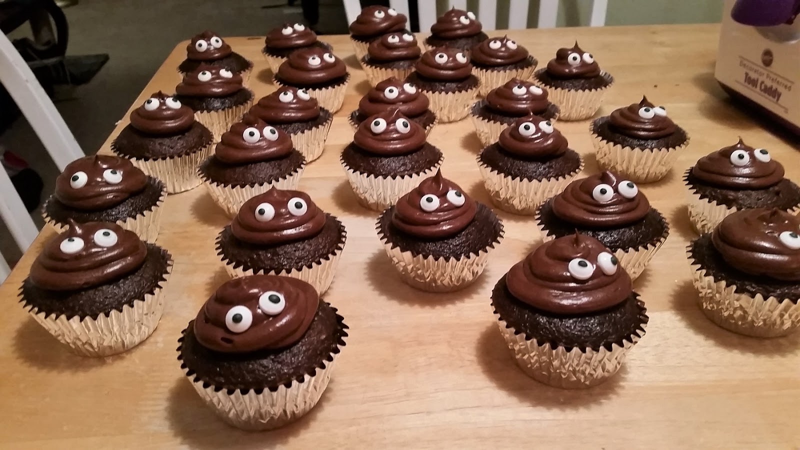 Clever, Crafty, Cookin' Mama: Poo Emoji Cupcakes