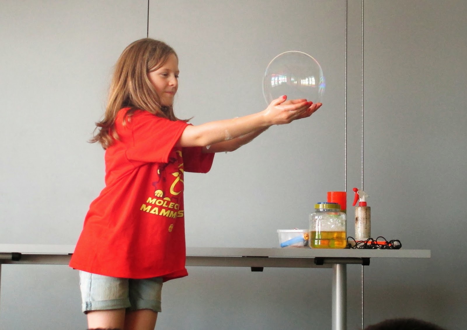 Fun and Creative ideas for Teaching English: Bubbles, Bubbles Everywhere!