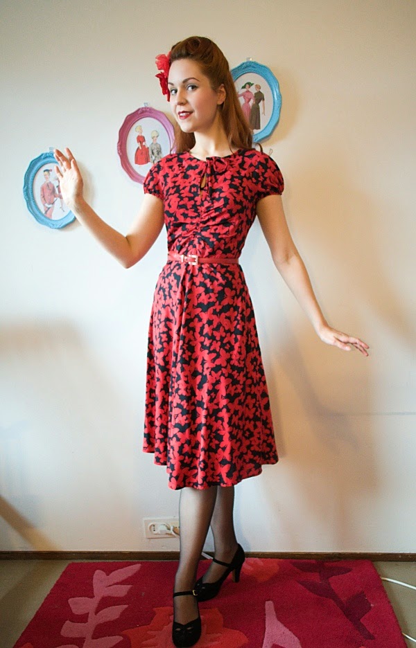 Vintage Follies: 30's style dress from a Burda pattern