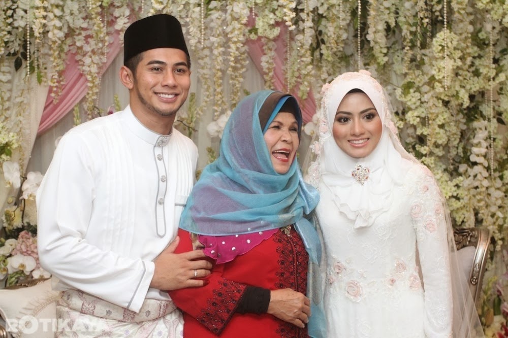 Faridan's Memories ~~** Dariku Untukmu **~~: Lagi gambar kahwin Fizo n ...