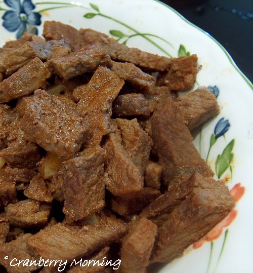 Cranberry Morning: Beef Pepper Steak with Cashews Recipe