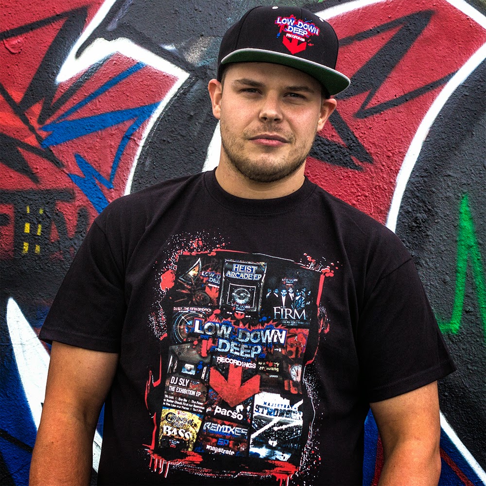 Drum and Bass Raver Blog: LOGAN D AND DOMINATOR'S NEW VIDEO + HALLOWEEN MIX