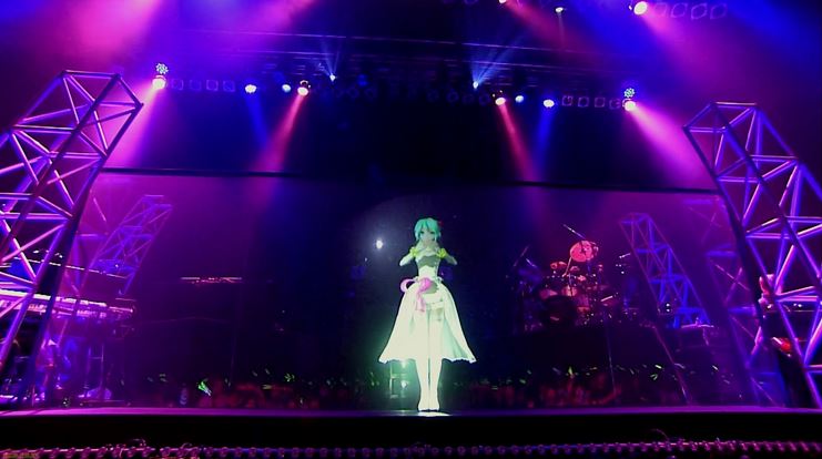 MIS 750: Hatsune Miku vs Tupac Shakur hologram concert...