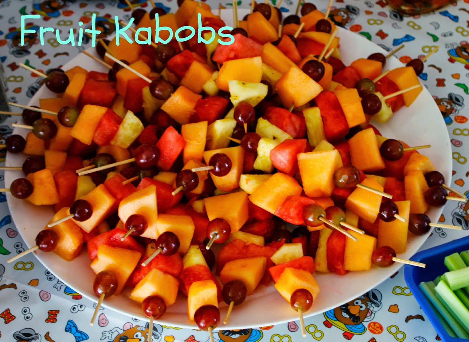 Potpourri Mommy: Colorful Fruit Kabobs