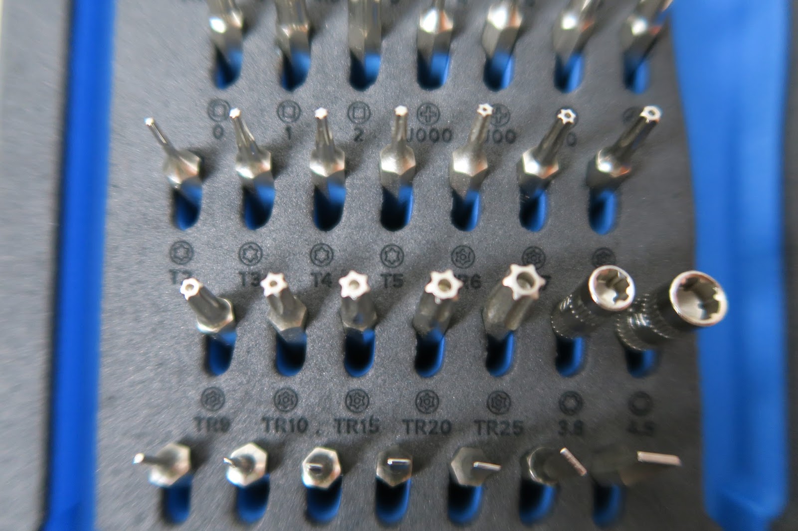 A Minha Casa Digital: Unboxing: iFixit Pro Tech Toolkit e Magnetic ...