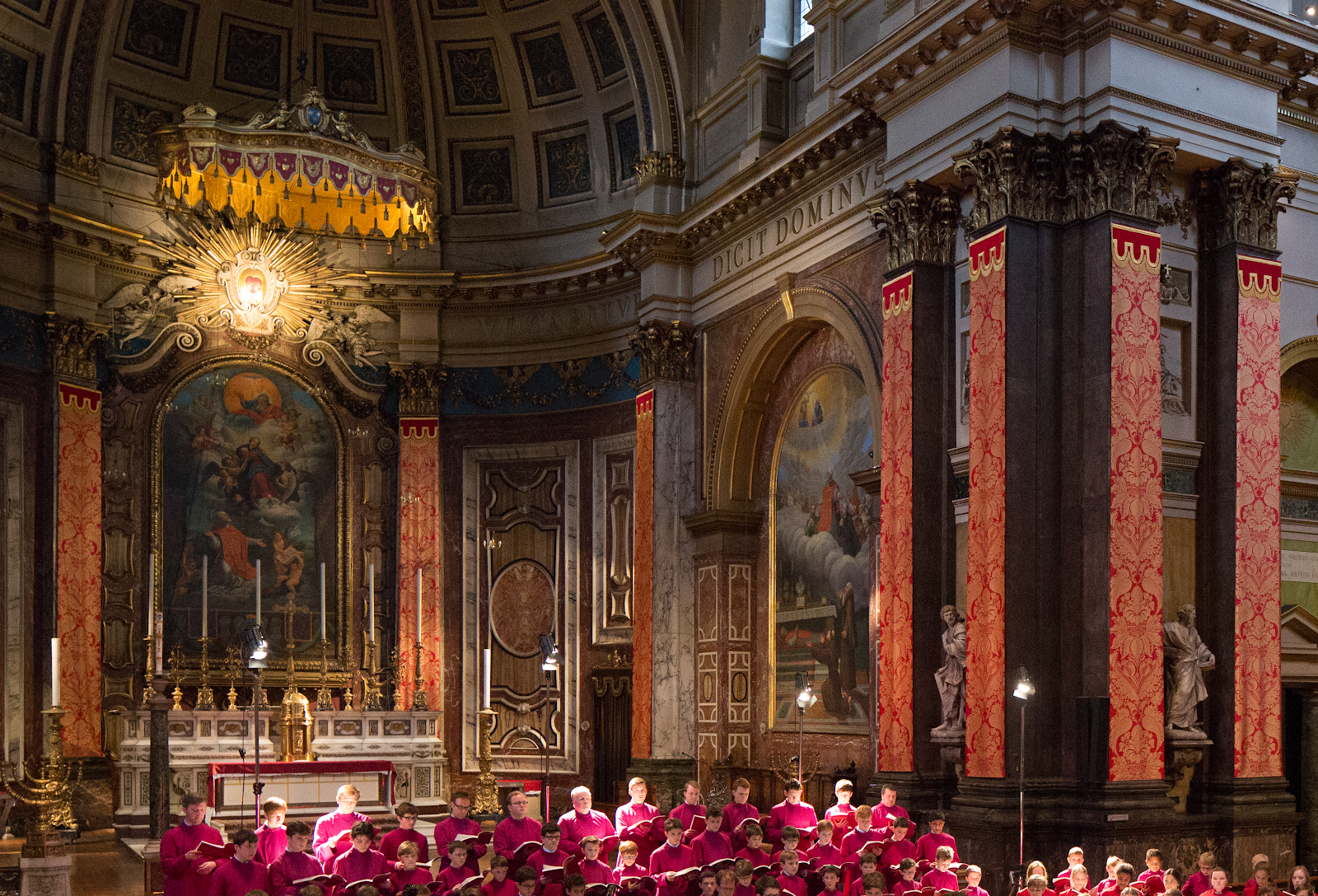 A Tour of the London Oratory: The High Altar and Sanctuary ~ Liturgical ...
