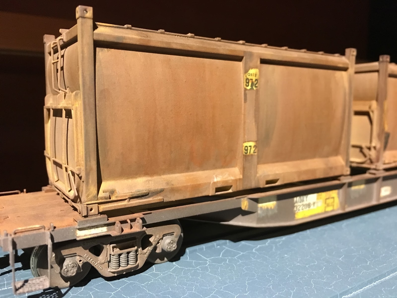 West Australian S Scale Modelling: Westrail WQN with Sulfur Containers
