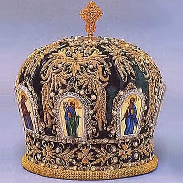 Klave Centesca THE BLOG: New Papal Tiara for the reigning Pontiff, Pope ...