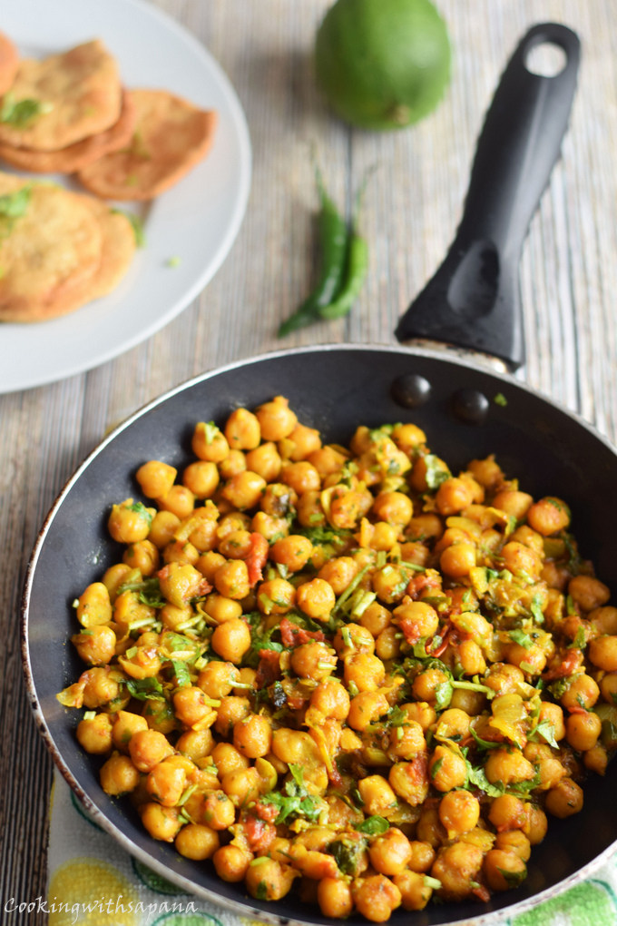 Tava Chole - Cooking With Sapana