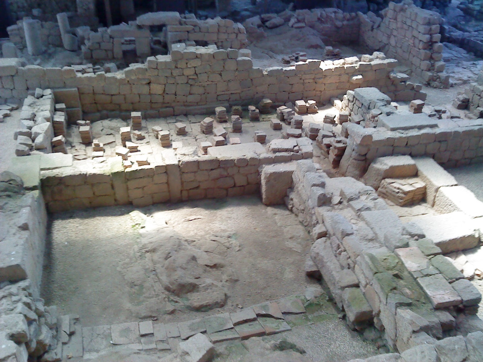 Archaeopolis / Pictures of archaeological sites / Fotos de sitios ...