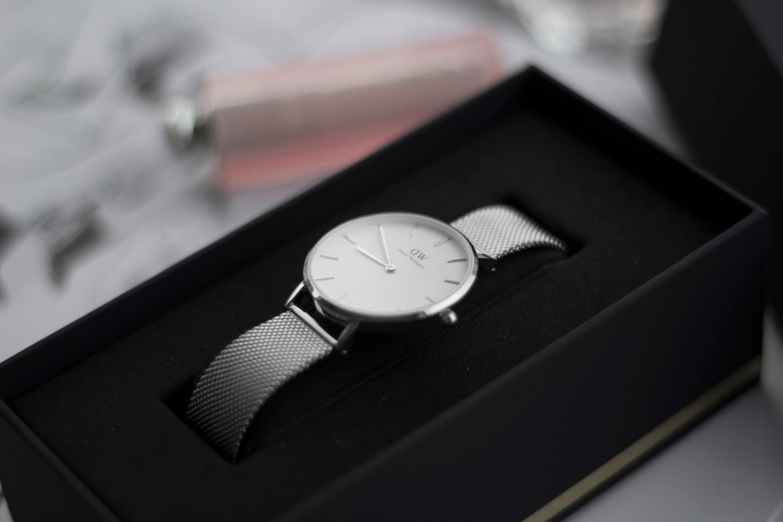 Not A Step Without A Watch DW Classic Petite Innas Corner Not A Step Without A Watch DW Classic Petite Innas Corner