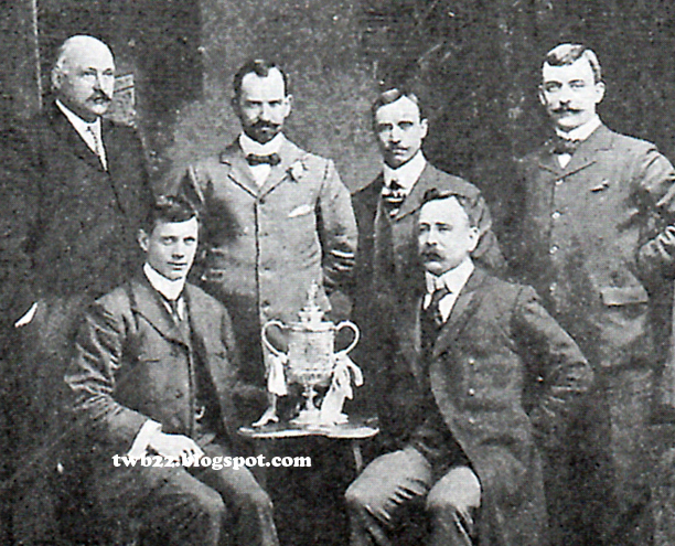 TWB22: Tottenham Hotspur Official History 1882 - 2001