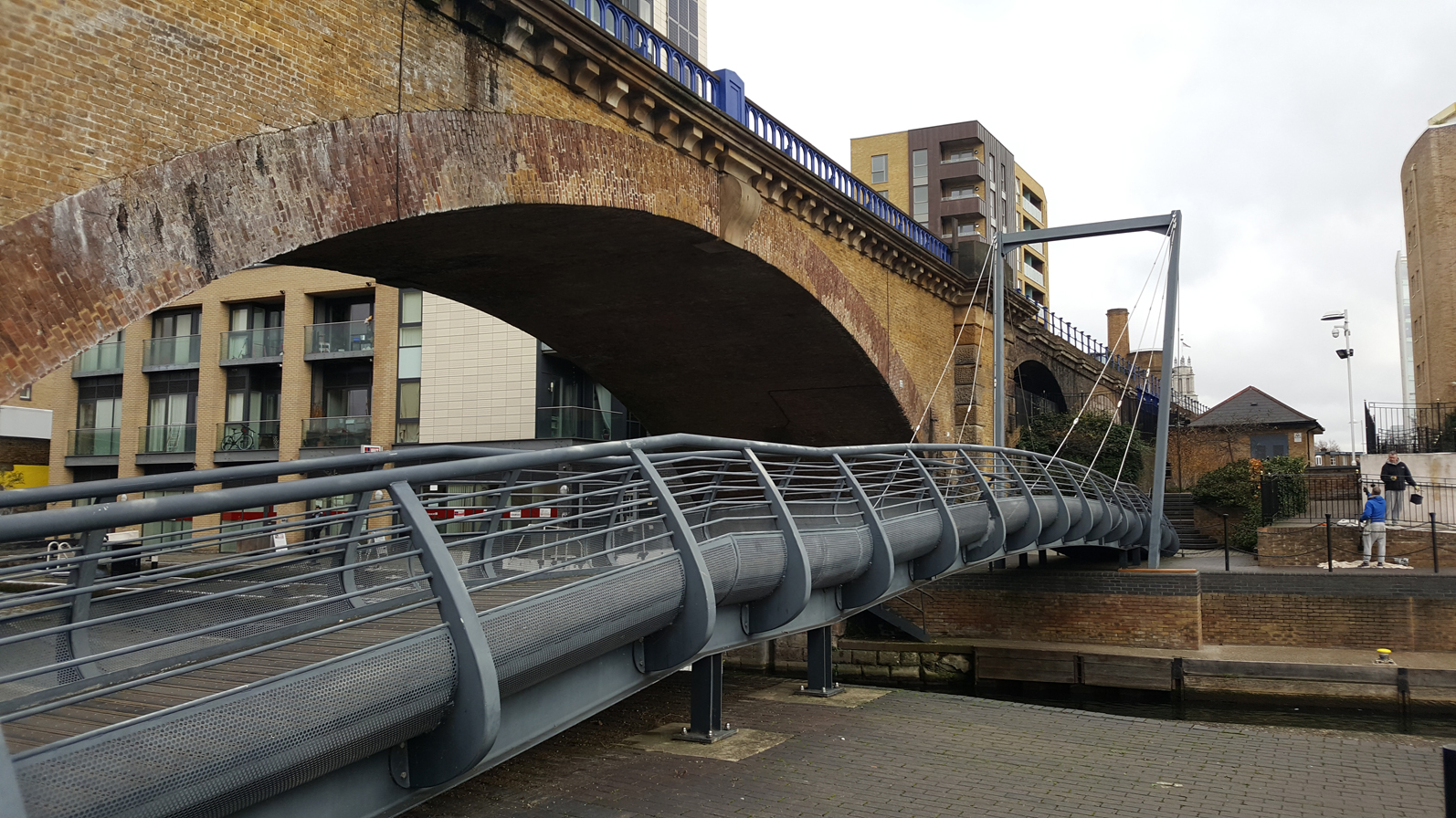 The Happy Pontist: London Bridges: 43. Limehouse Basin Footbridge