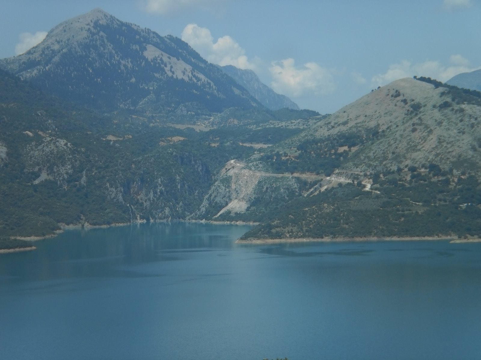 ΤΑΤΑΡΝΑ TPIΠΟΤΑΜΟΣ ΕΥΡΥΤΑΝΙΑΣ: ΛΙΜΝΗ ΚΡΕΜΑΣΤΩΝ ΤΟ ΠΑΓΚΑΚΙ ΜΕ ΤΗΝ ΠΙΟ ...