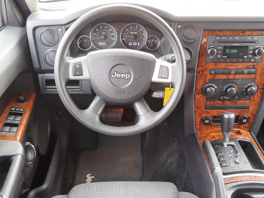 TDY Sales 817-243-9840 — $13,995 For Sale - White 2009 Jeep Commander ...