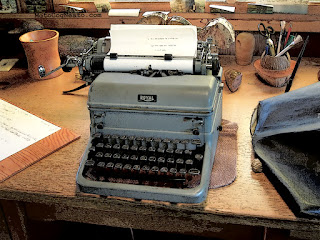 MotoCogNeato: The Writing Shack of Sigurd F.Olson