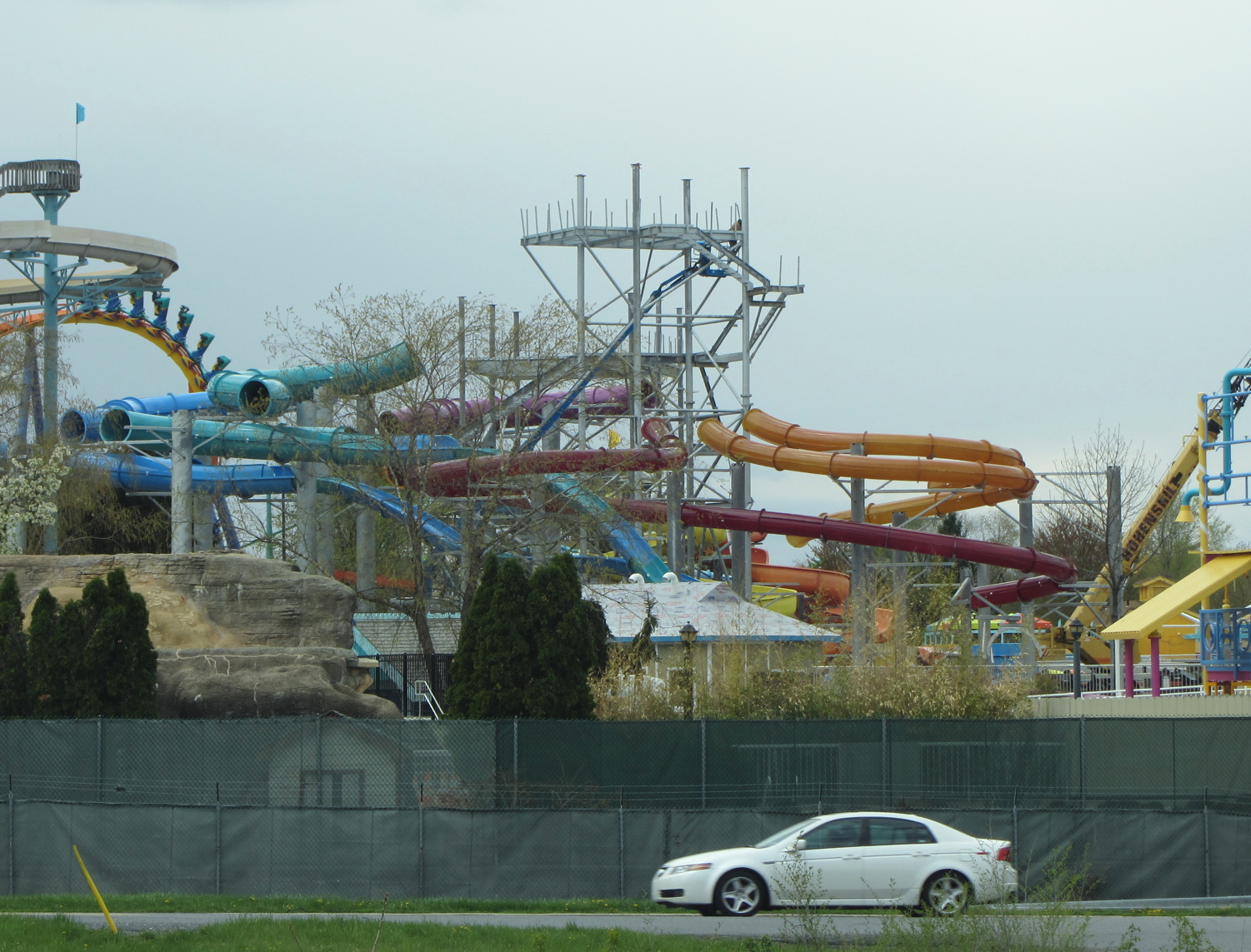 NewsPlusNotes: Dorney Park Opens for 130th Season of Fun