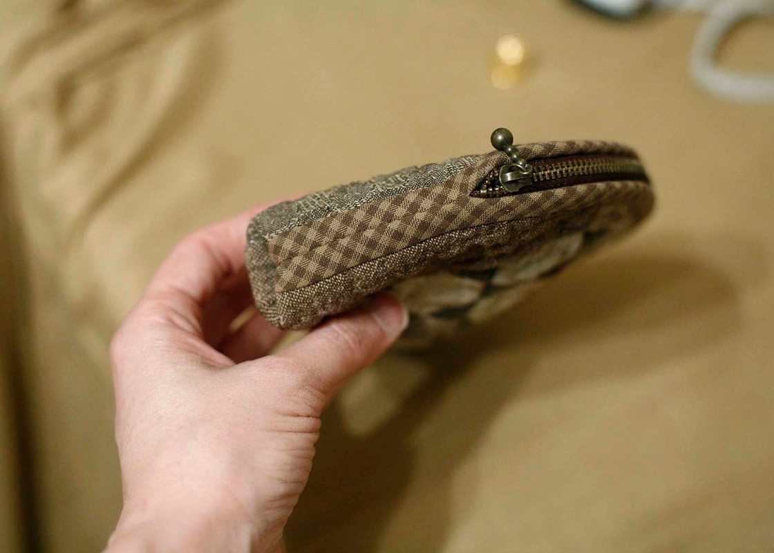 Cosmetic Bag Japanese Patchwork Tutorial. ~ DIY Tutorial Ideas!