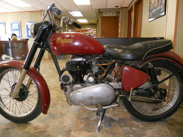 ROYAL ENFIELD: Fire Arrow & Hounds Arrow 248cc