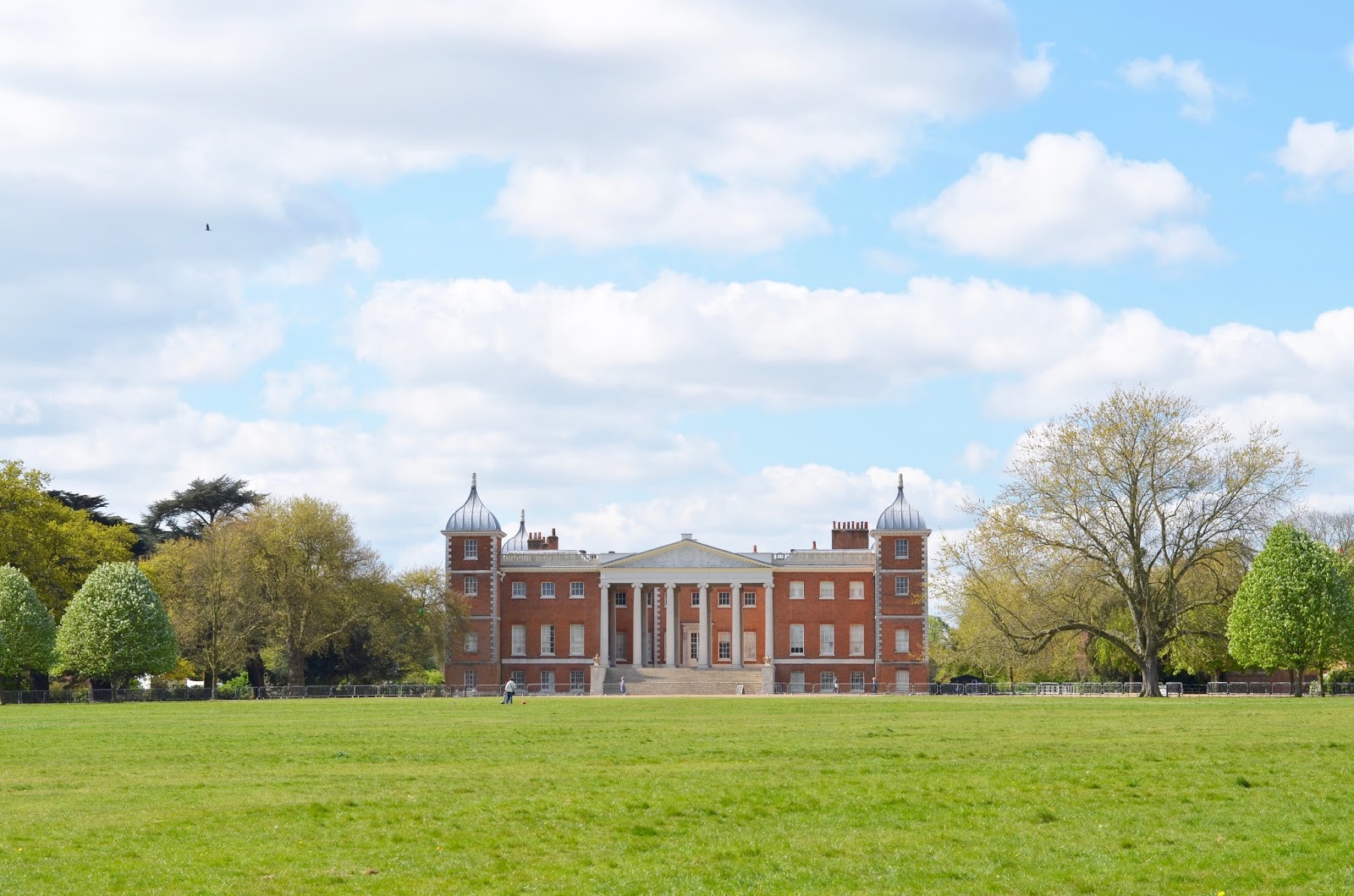 Spring at Osterley Park | Blog Me Beautiful