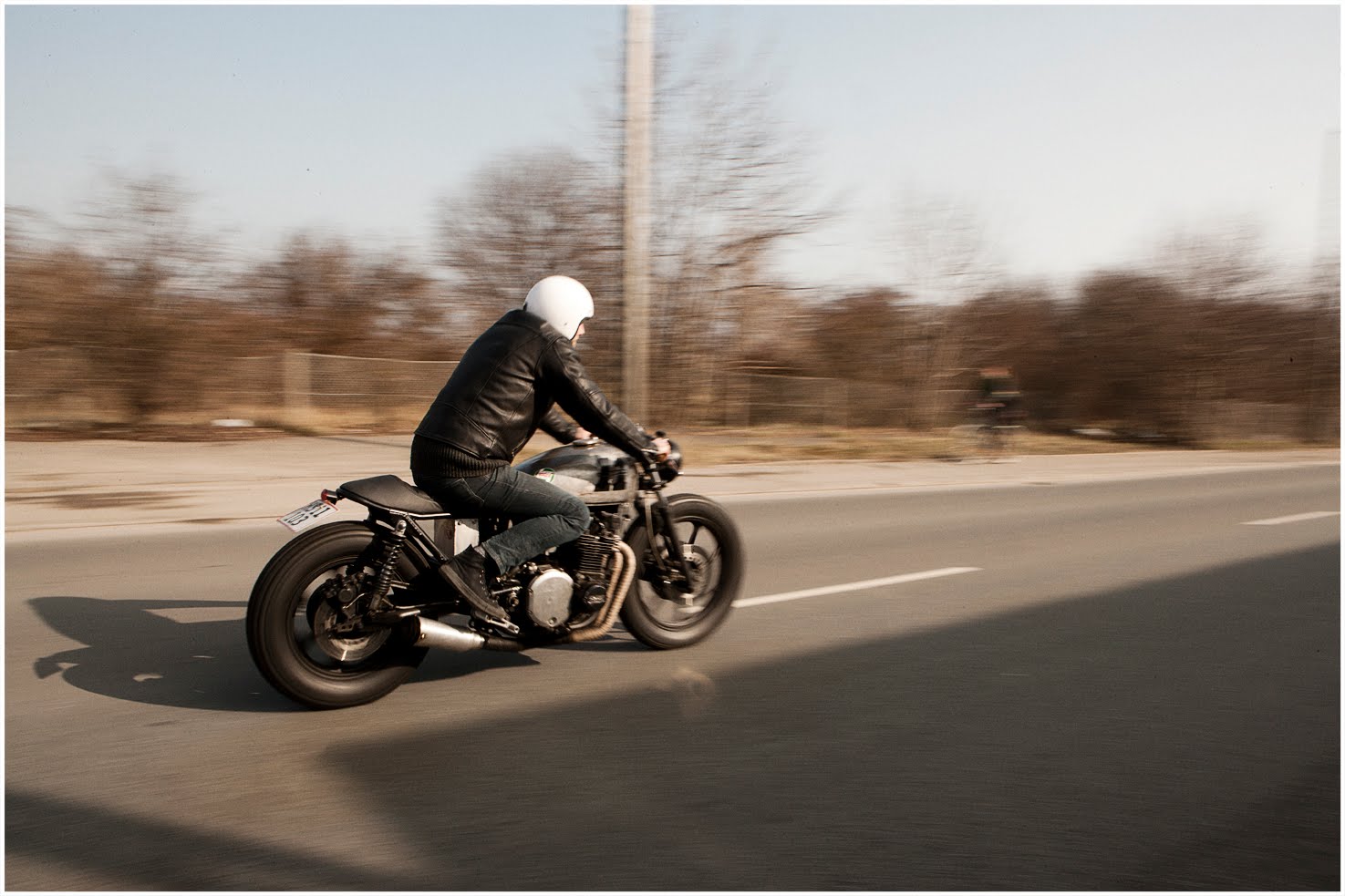 Café Racers Harderwijk: Bare metal and rusty...