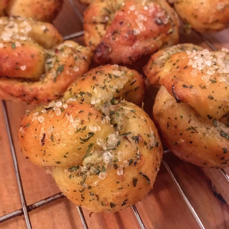 MATTYB BAKES: CHEAT'S CHEESY GARLIC AND HERB DOUGH KNOTS