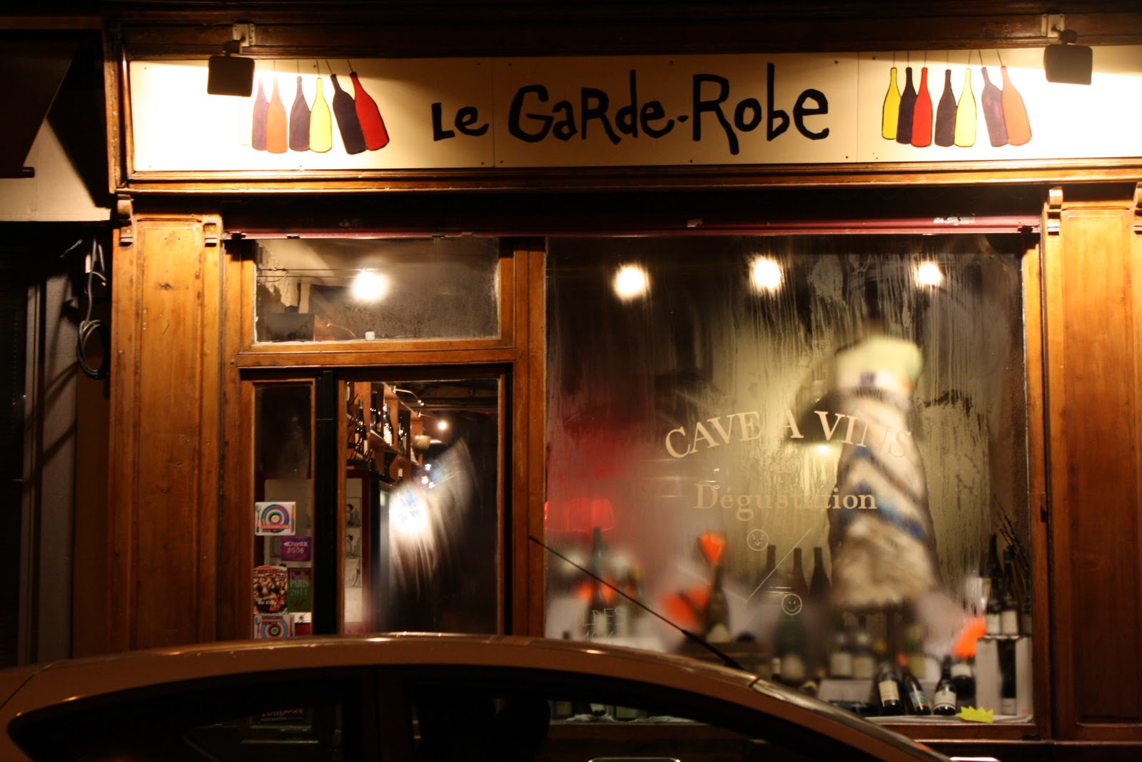 Le Petit Bar: January 2012