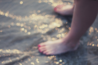 Triple Thread: Feature Friday: Julia Wang