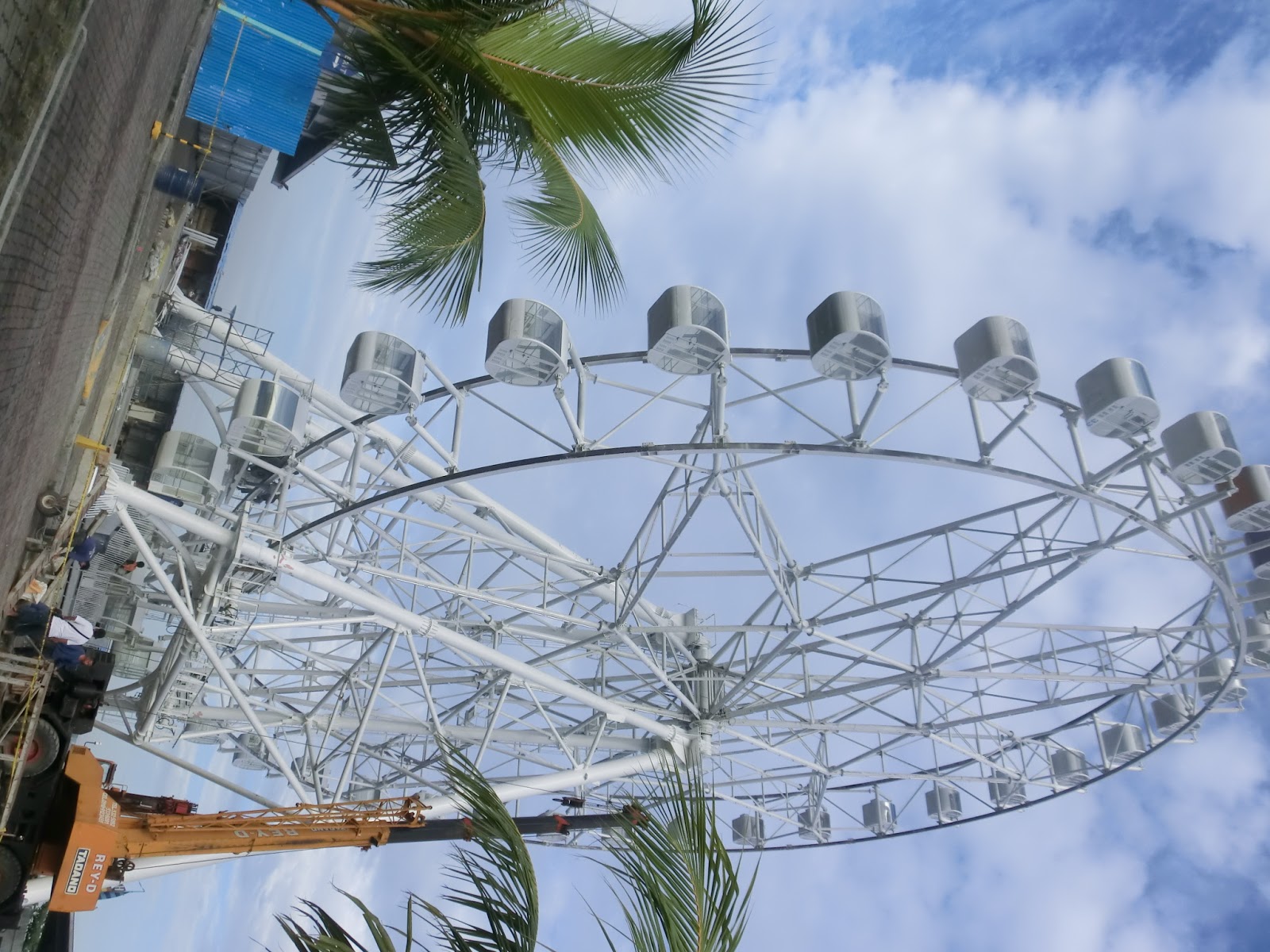 PINOY BISCUITS - Philippine Online Entertainment & BLOGGINGS: MOA EYE ...