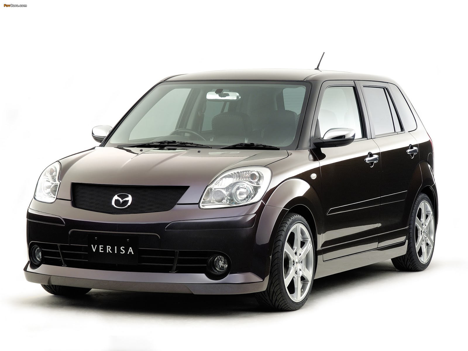 04-15 Mazda Verisa (DC5W)