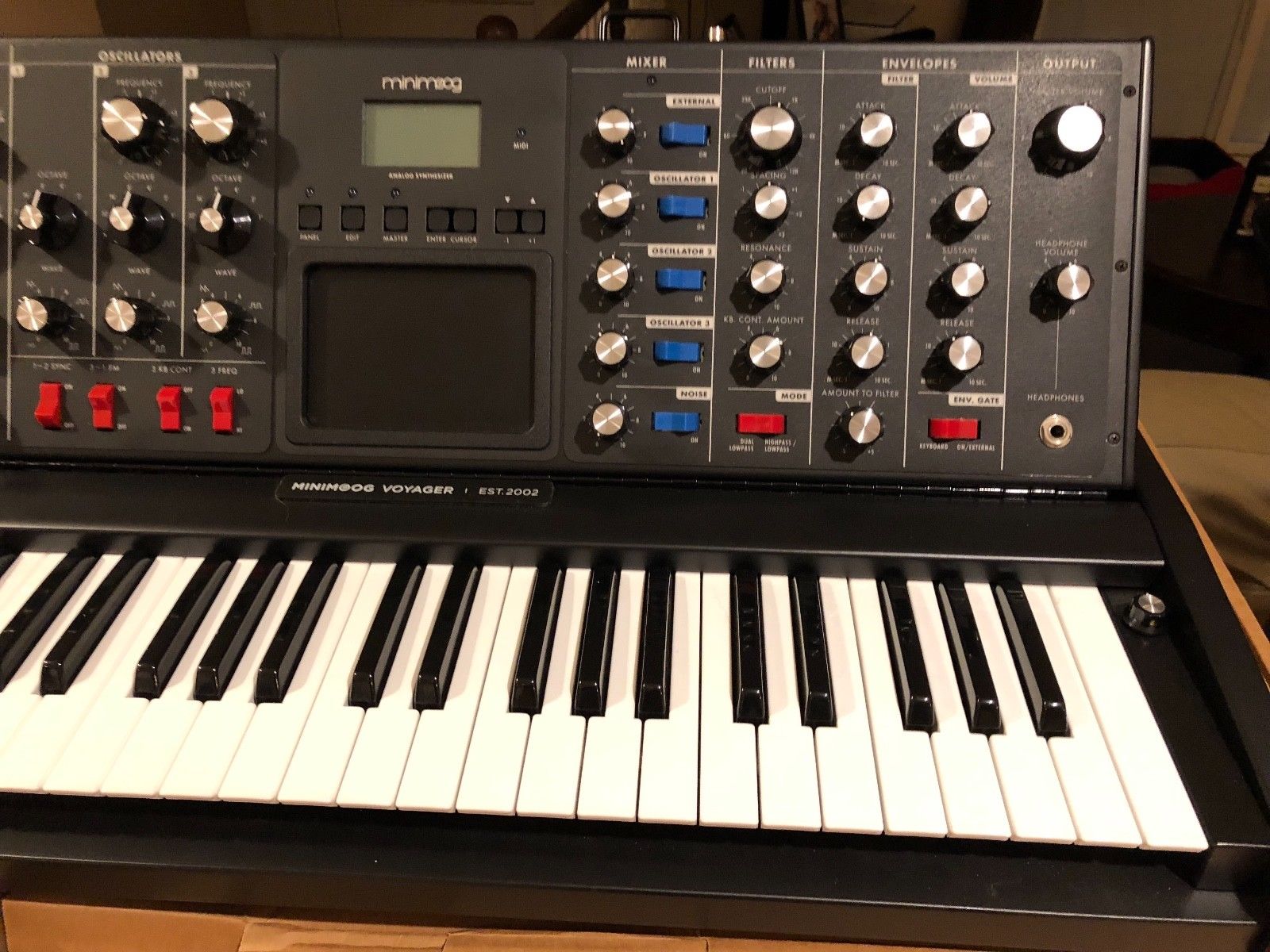 MATRIXSYNTH: Moog Minimoog Voyager Electric Blue Edition w/ Box, Extras ...